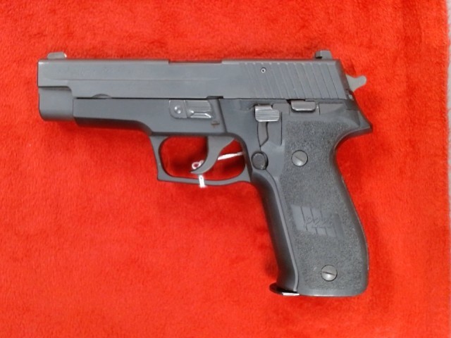 SIG SAUER p226 | Gold N Guns Pawn